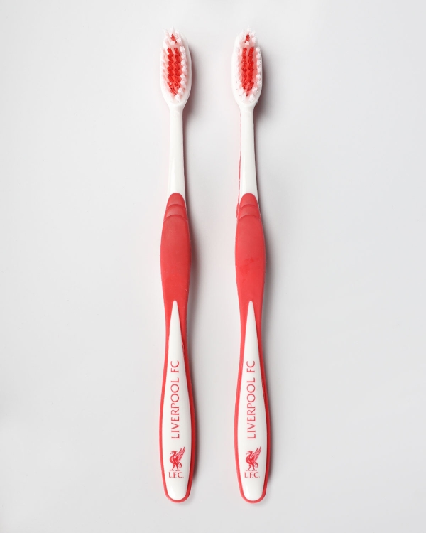 LFC 2 Pack Toothbrushes